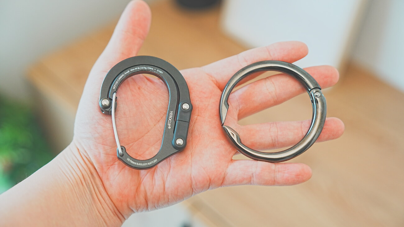 【比較】HEROCLIPとClipaを徹底比較！おすすめバックハンガーを4年間使ったレビュー | オシログ / Oscillog