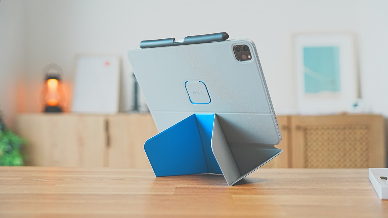 【レビュー】MOFTダイナミックフォリオを1週間使ってわかった5つの最強モード｜姿勢改善＆作業効率アップ！ | オシログ / Oscillog